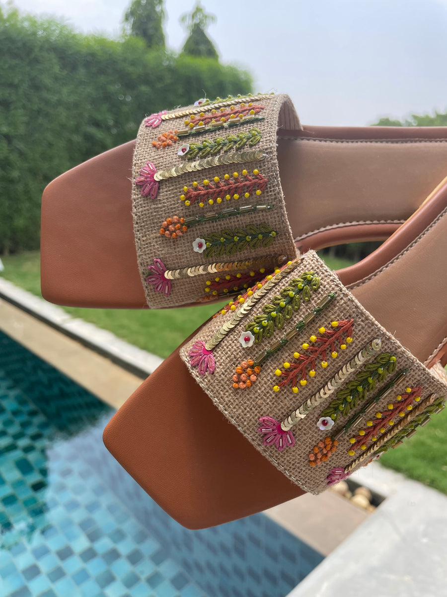 Desert Gold Sliders – Bombay Brown India