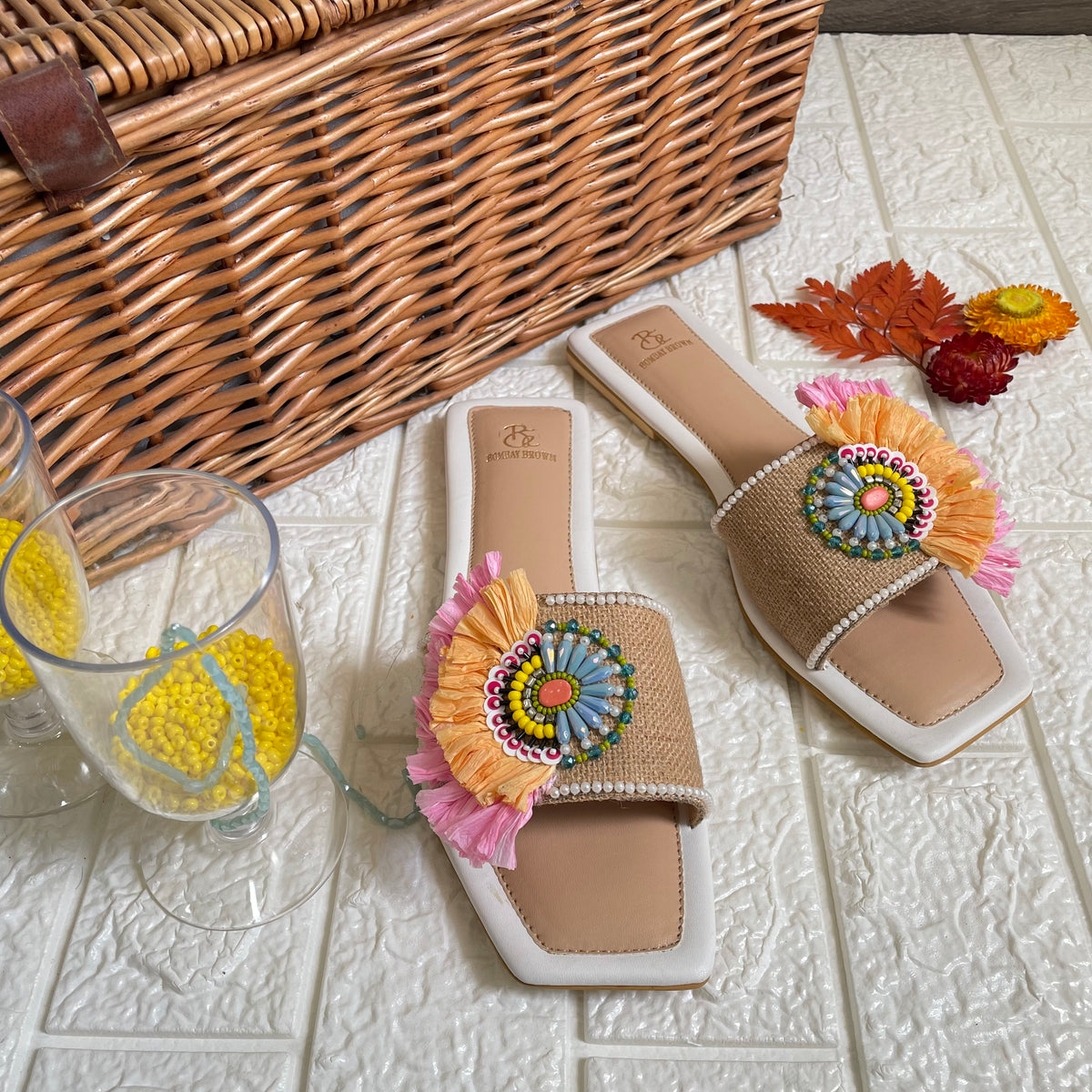 Tropical Sunrise Sliders – Bombay Brown India